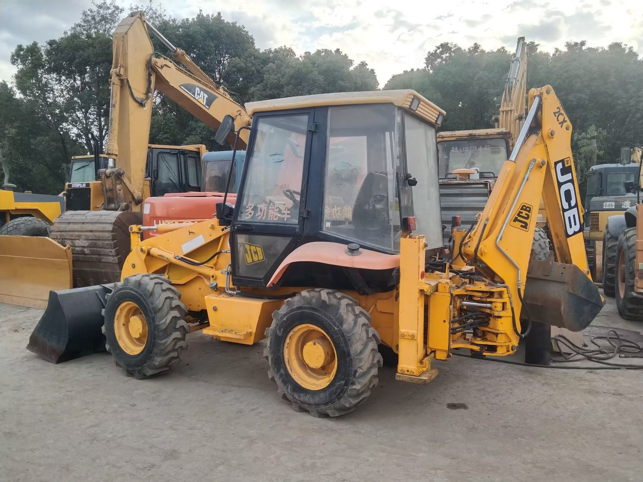 Original UK Used JCB 2CX Backhoe Loader Original Color